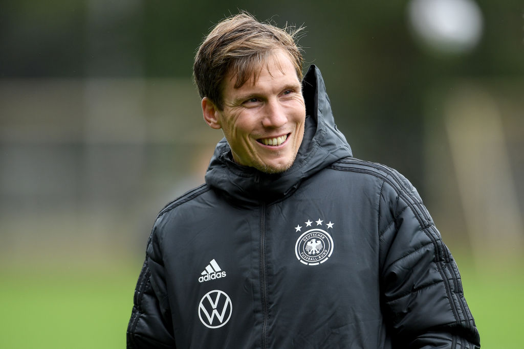 Lukas Hradeckyn Bayer Leverkusen vaihtaa päävalmentajaa - SuomiFutis Lukas Hradeckyn Bayer Leverkusen vaihtaa päävalmentajaa - SuomiFutis