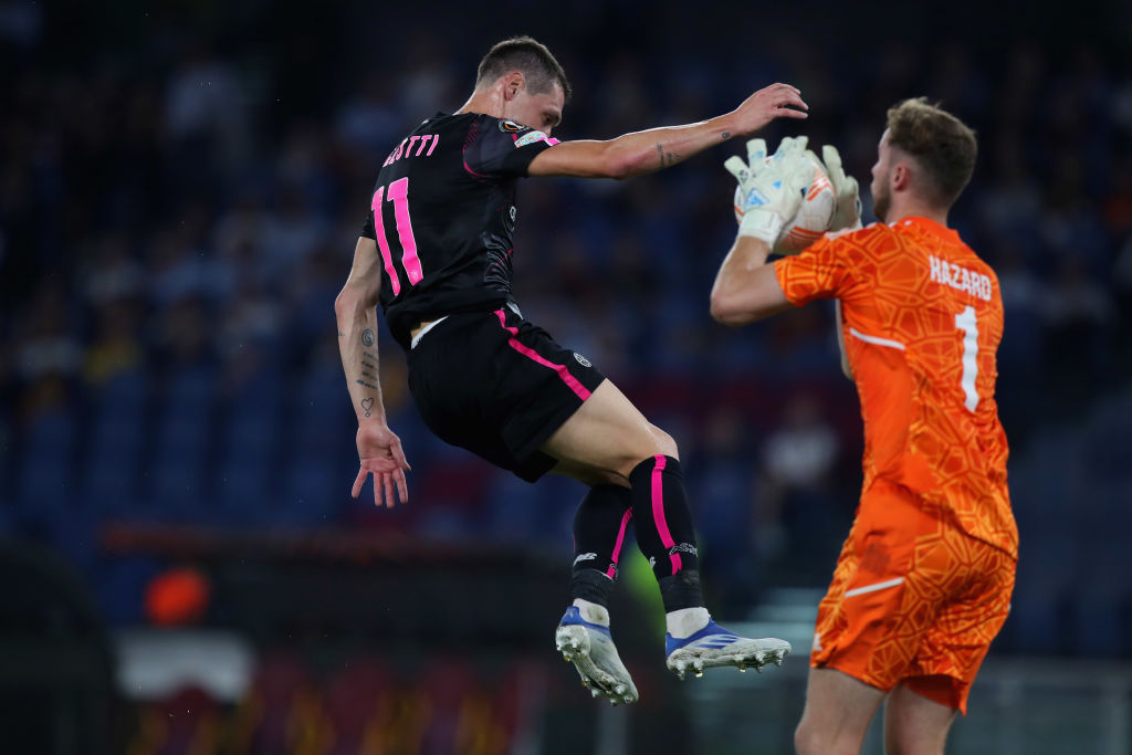 AS Roma hiljensi HJK:n toisen puoliskon salamamaaleilla - kapteenin ...