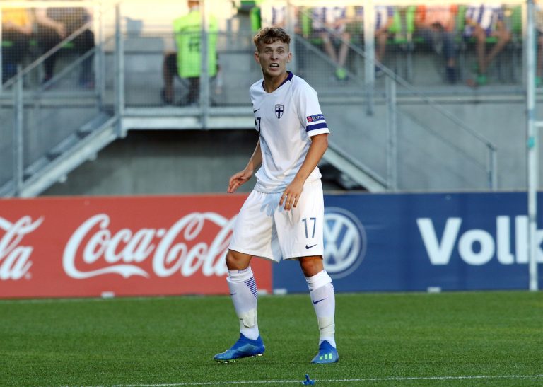 18-vuotias Anssi Suhonen debytoi HSV:n edustusjoukkueessa harjoitusottelussa - seuran ...